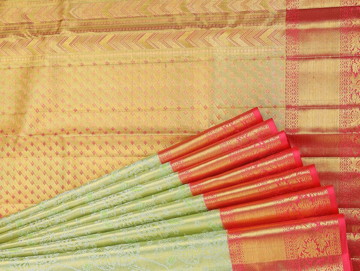 Delhi’s Trusted Old Pattu Saree Buyers – Best Price Guaranteed